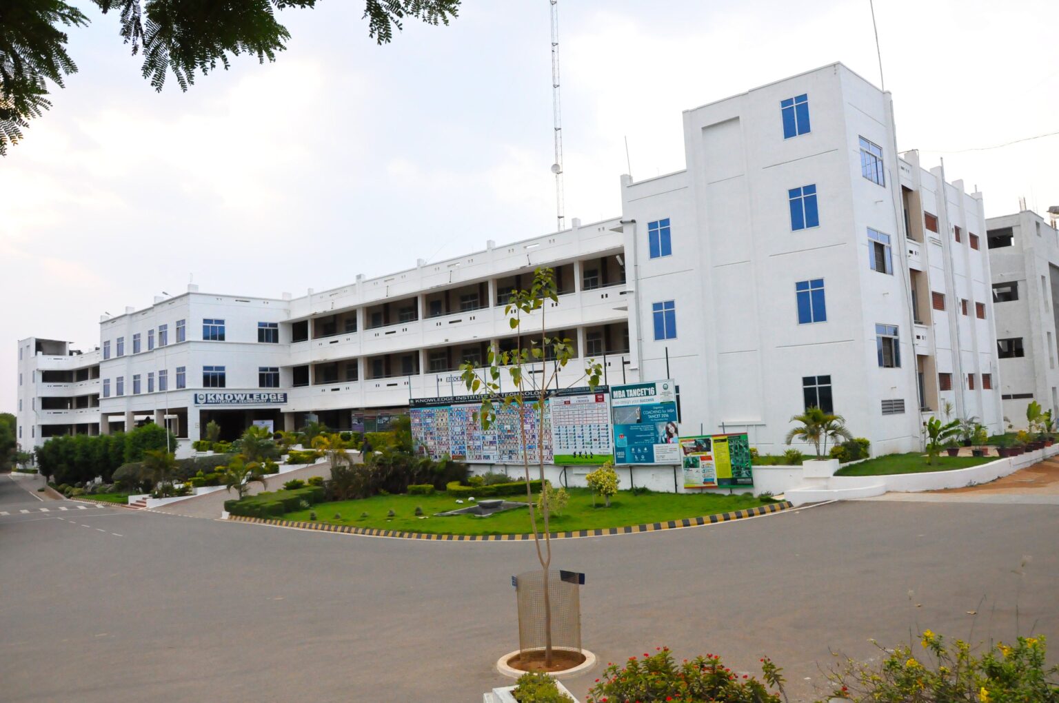 Knowledge Institute of Technology (KIT), Salem- Course Details